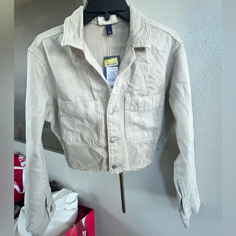 Universal Thread | Jackets & Coats | Nwt Universal Thread Cropped Khaki ...